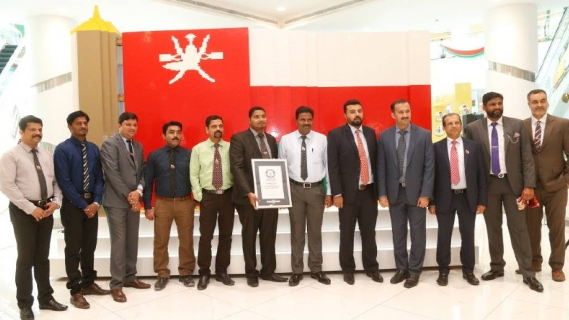 Roya News | Oman breaks world record with largest flag made out of Lego