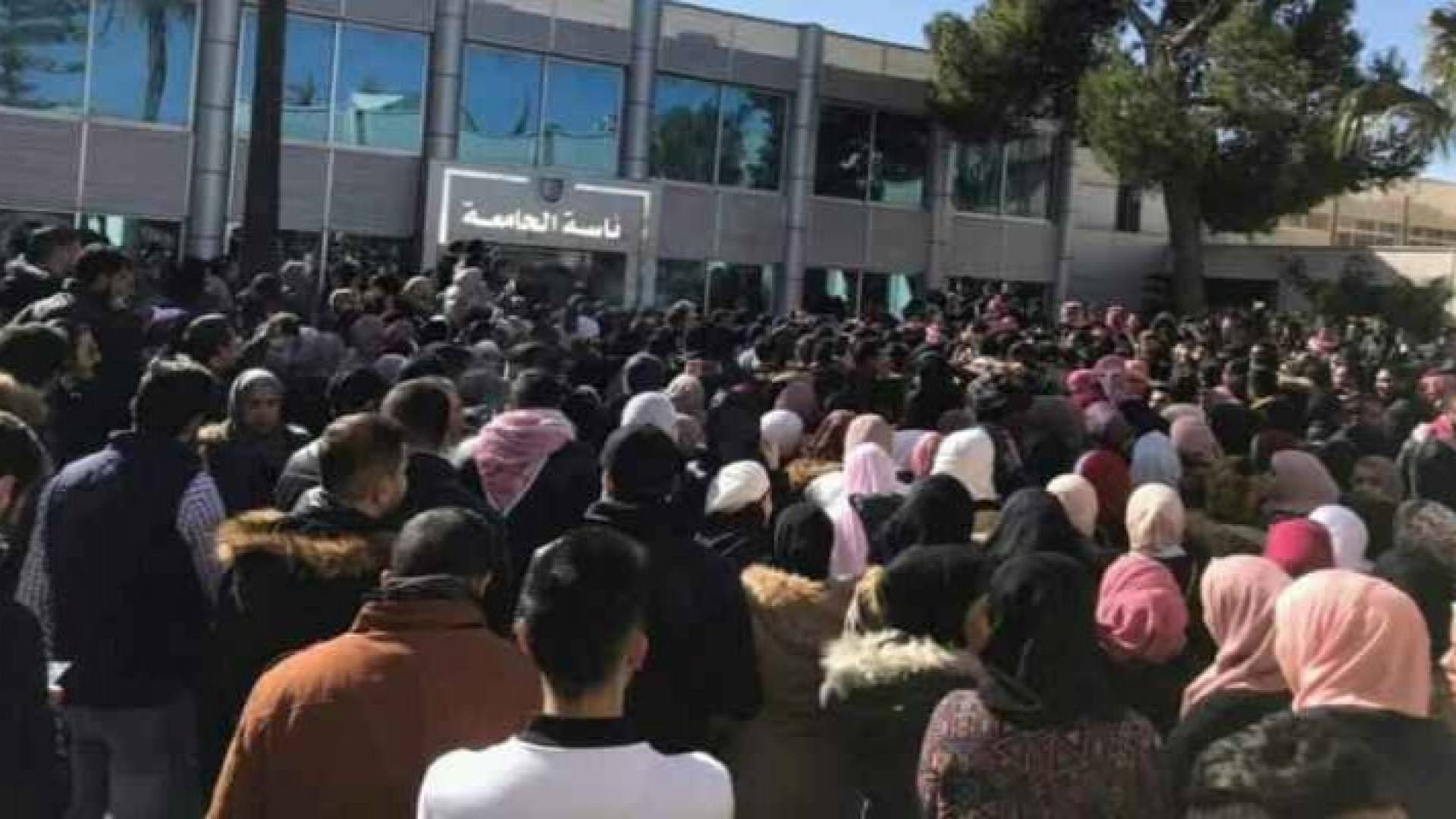 Roya News | Update: Balqa University students clash with campus police