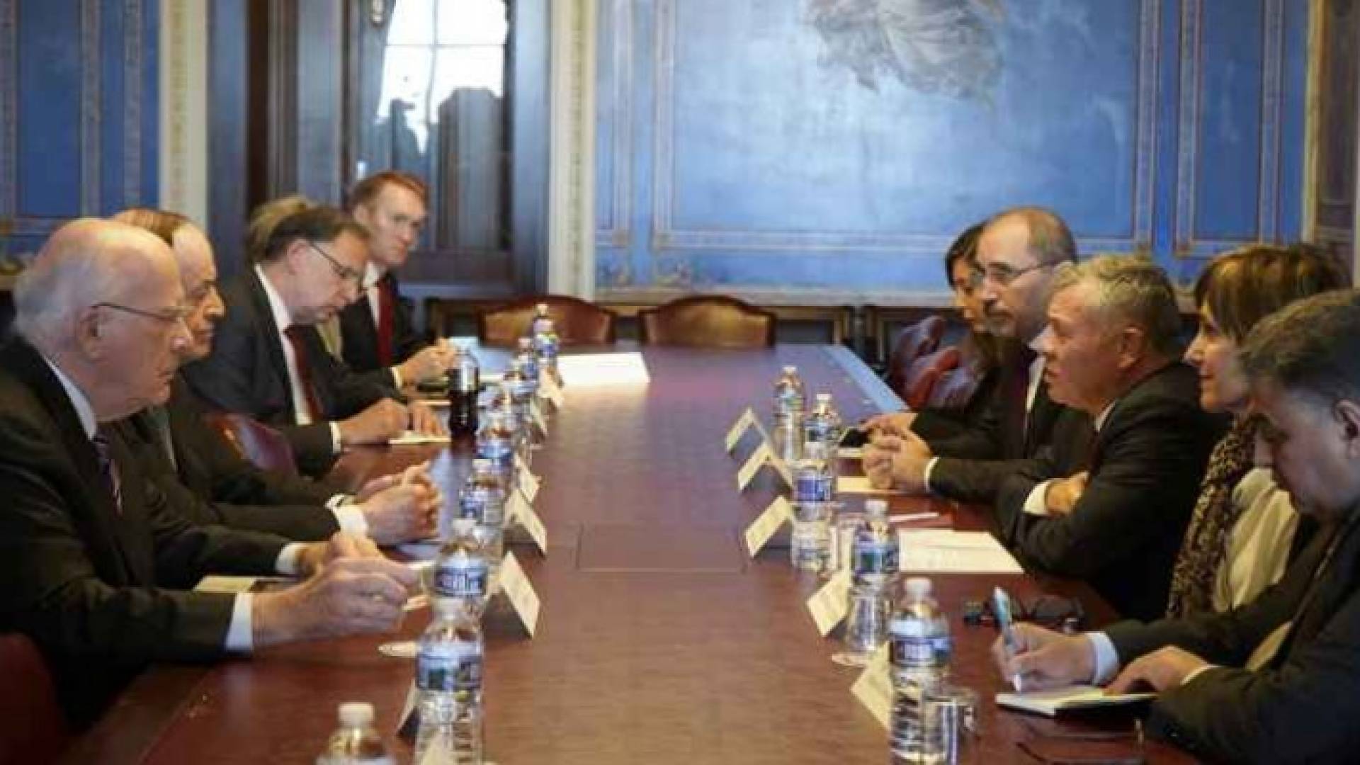 Roya News | Members of US Congress stress importance of consolidating ...