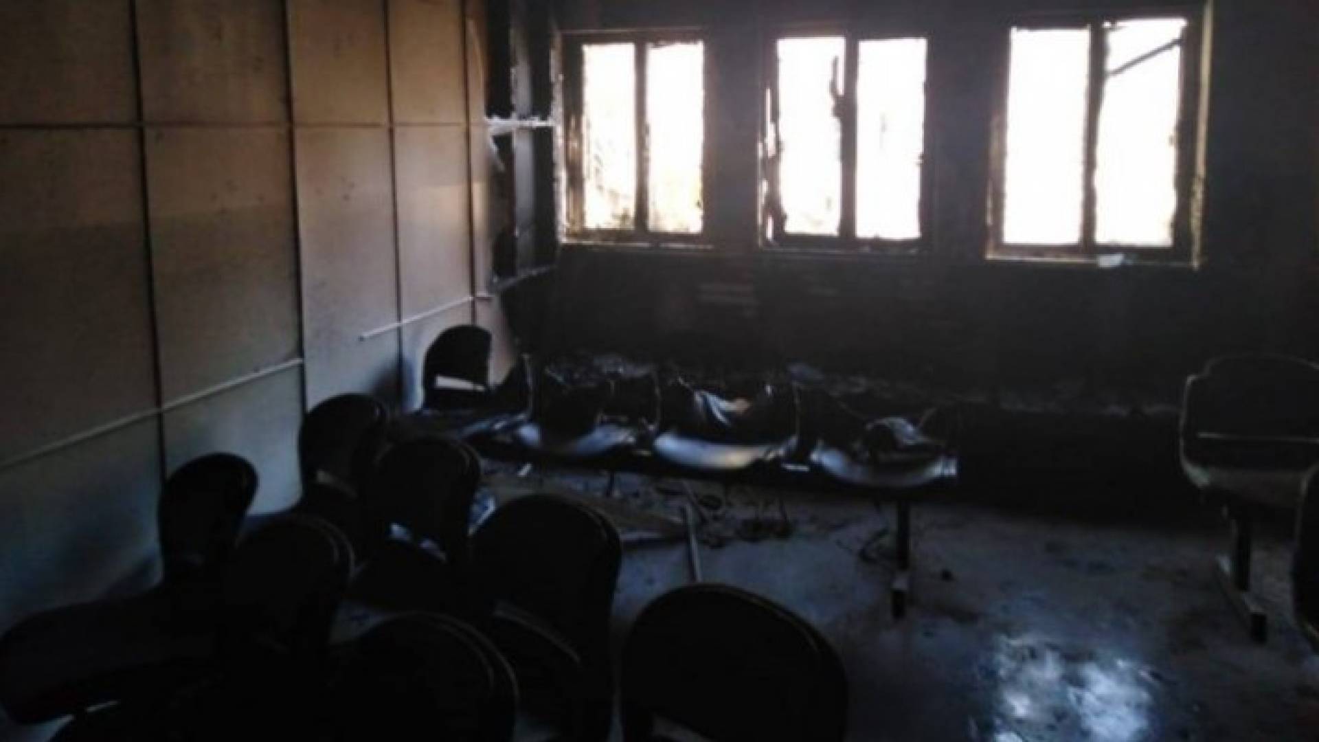 Roya News | Minor fire erupts in outpatient clinic in Madaba