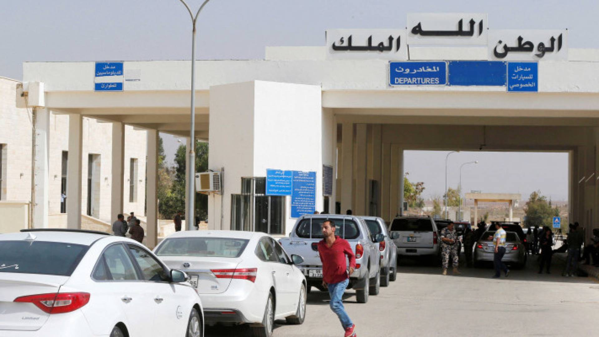 Roya News | Interior Minister decides to reopen Jaber Border Crossing