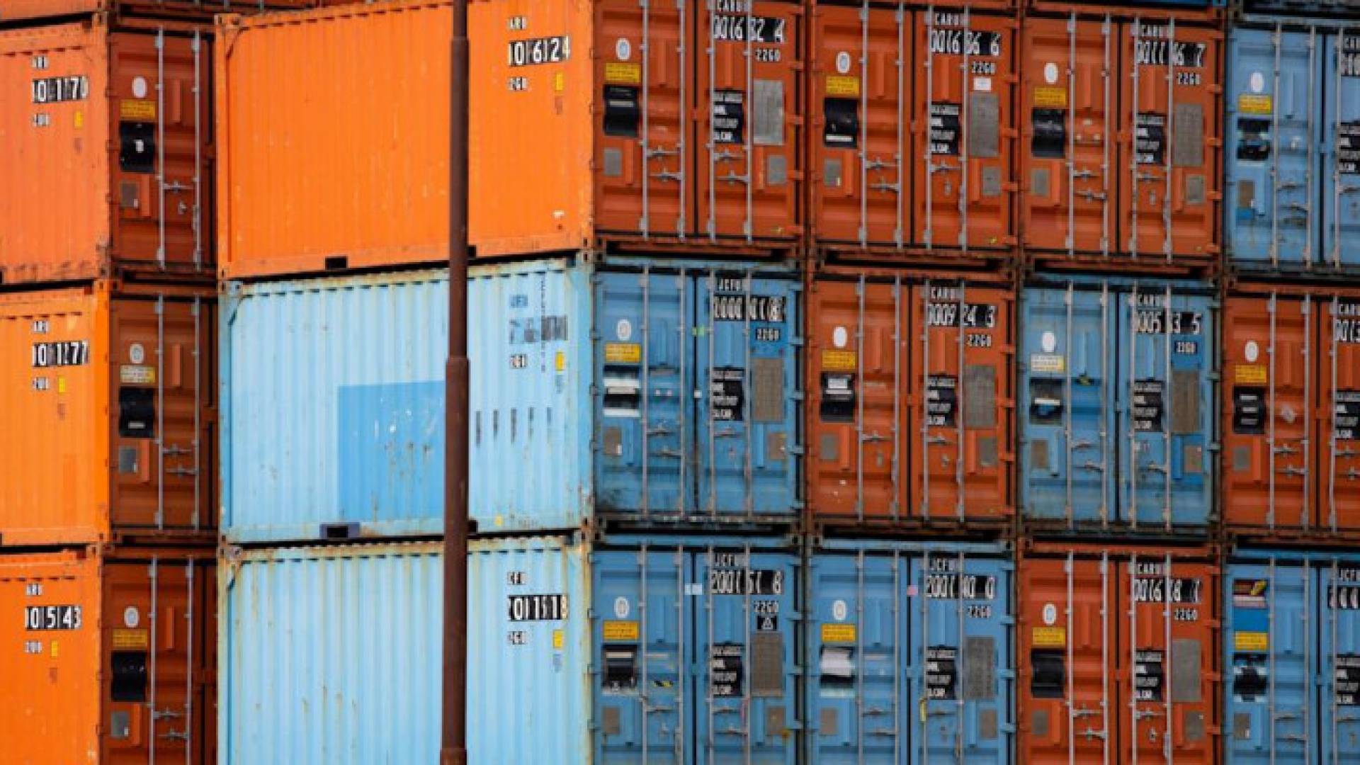 Roya News | Dutch port workers refuse to unload Russian diesel tanker ...