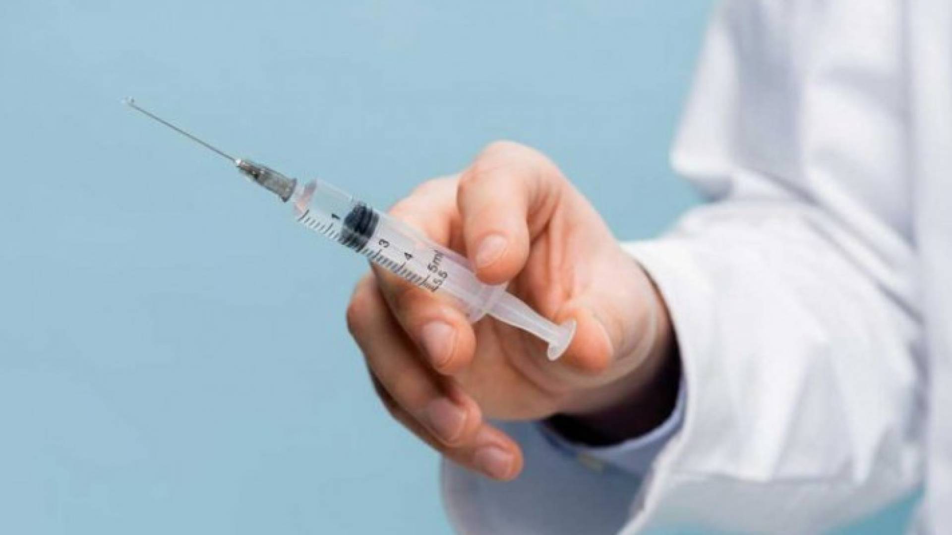 Roya News | Pharmacy receives official warning after giving child ...