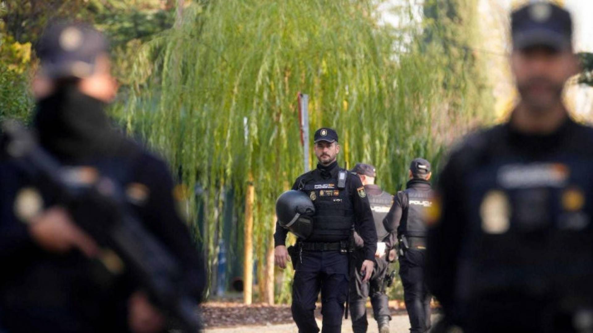 Roya News | Spanish PM, US embassy targeted in wave of letter bombs