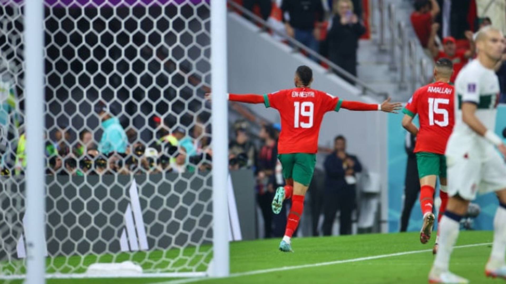 Roya News | Morocco becomes first Arab, African nation to reach World Cup semis after beating ...