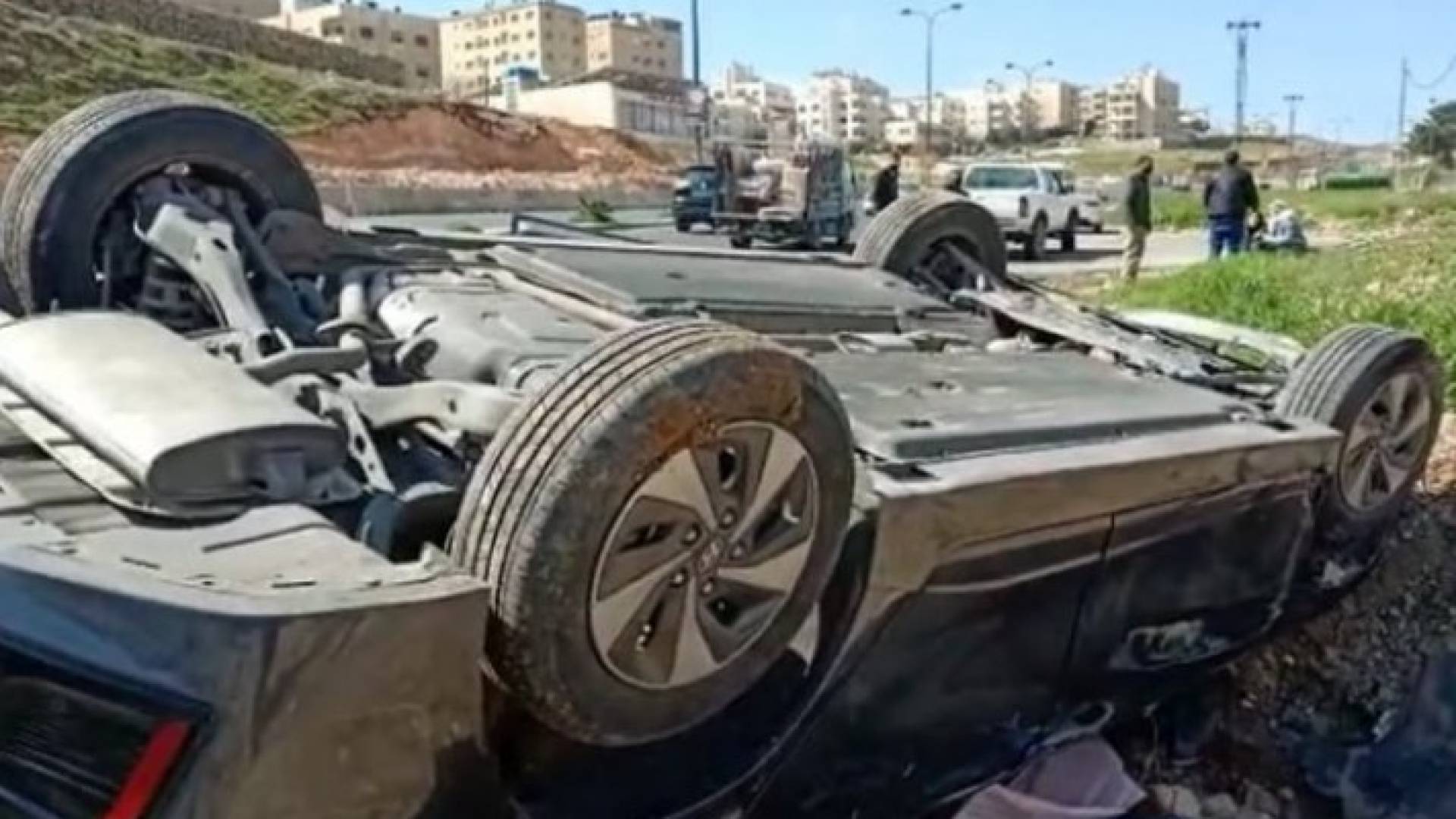 Roya News | Person deceased after car overturns on Irbid-Amman highway