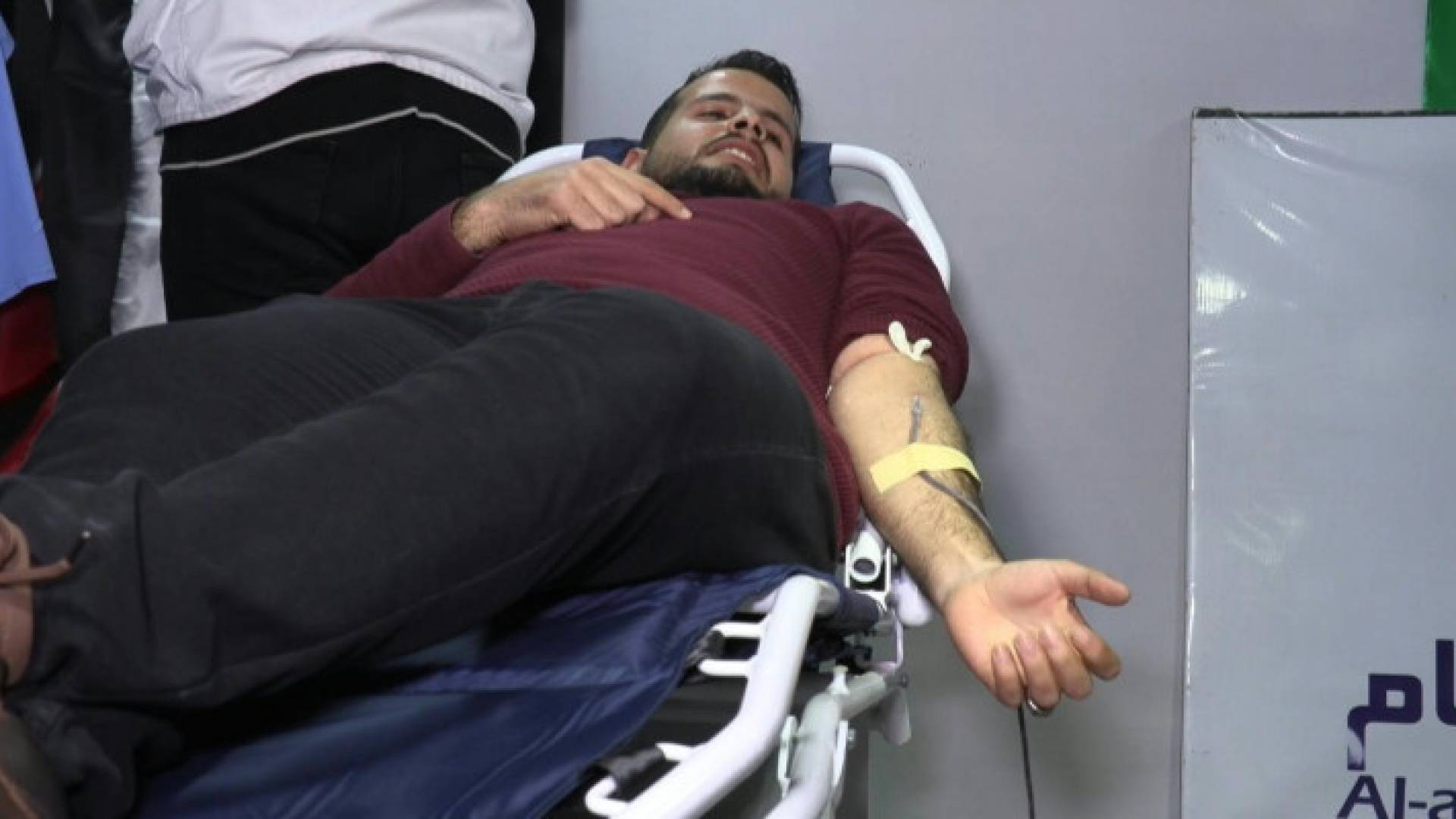Roya News | Palestinians donate blood to Turkey-Syria quake victims
