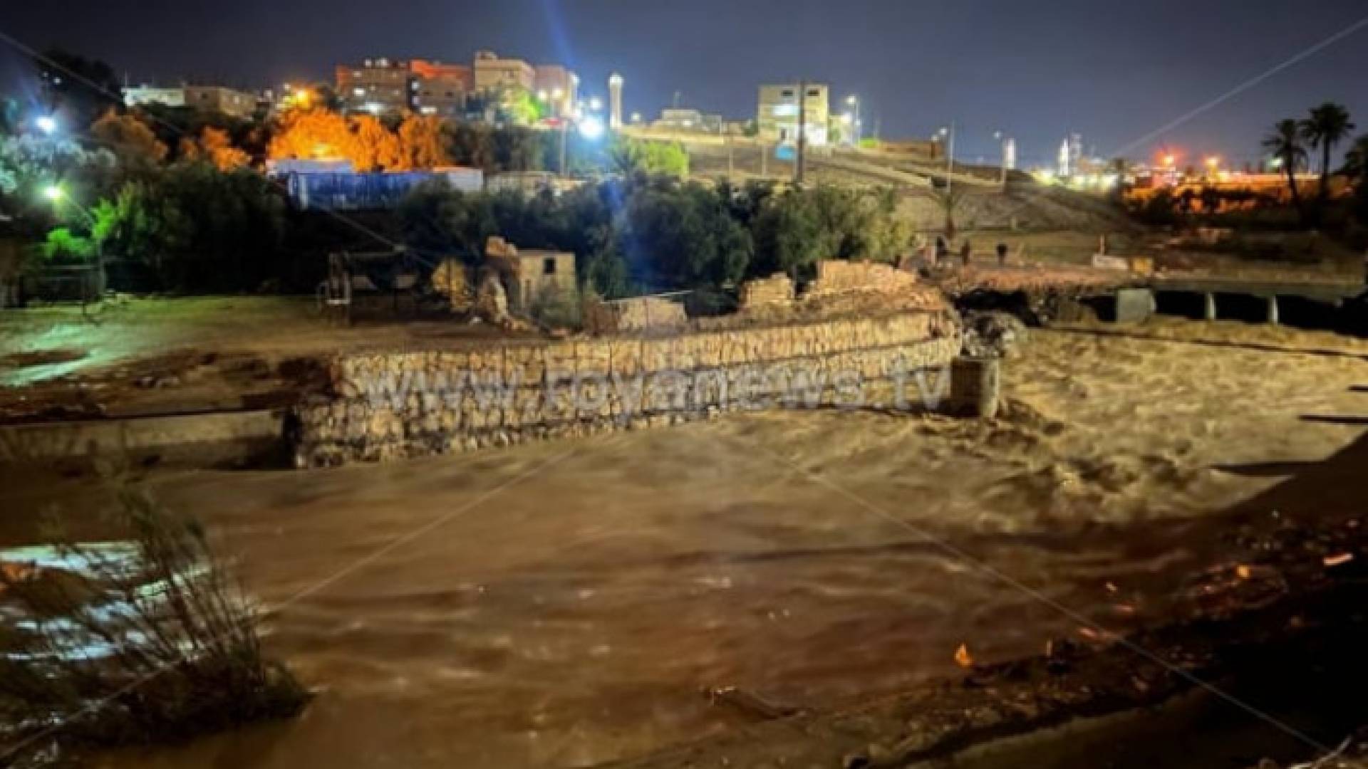 Roya News | Greater Amman Municipality declares moderate emergency state