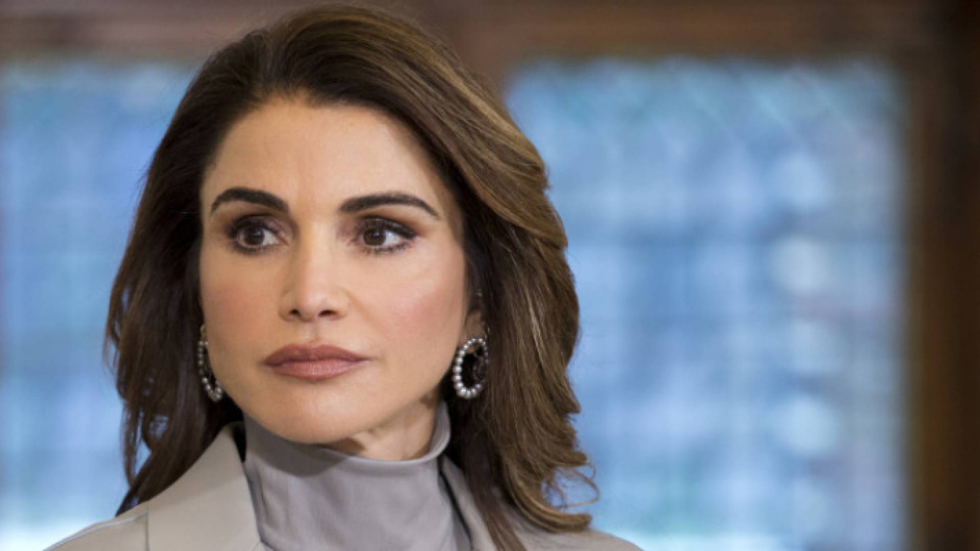 Roya News | 'Our deepest condolences to our brothers and sisters in Libya': Queen Rania