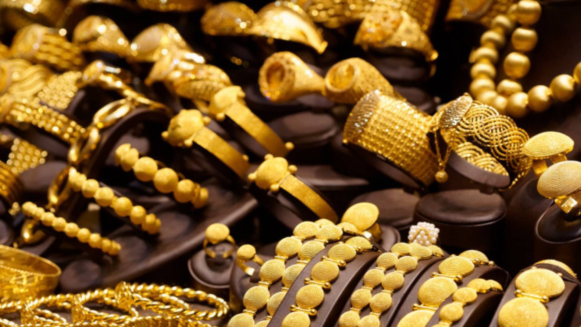 Roya News | Gold prices stabilize in Jordan