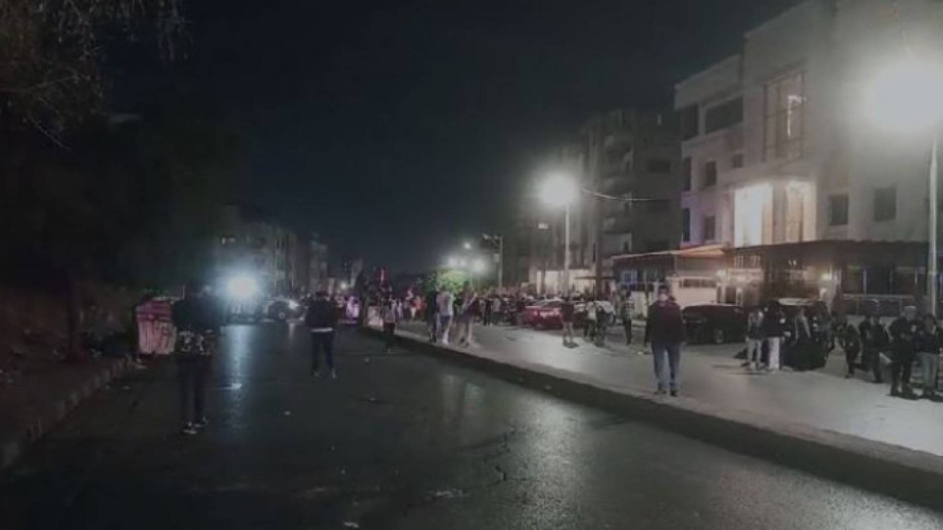 Roya News | Riots erupt in Amman's Rabieh