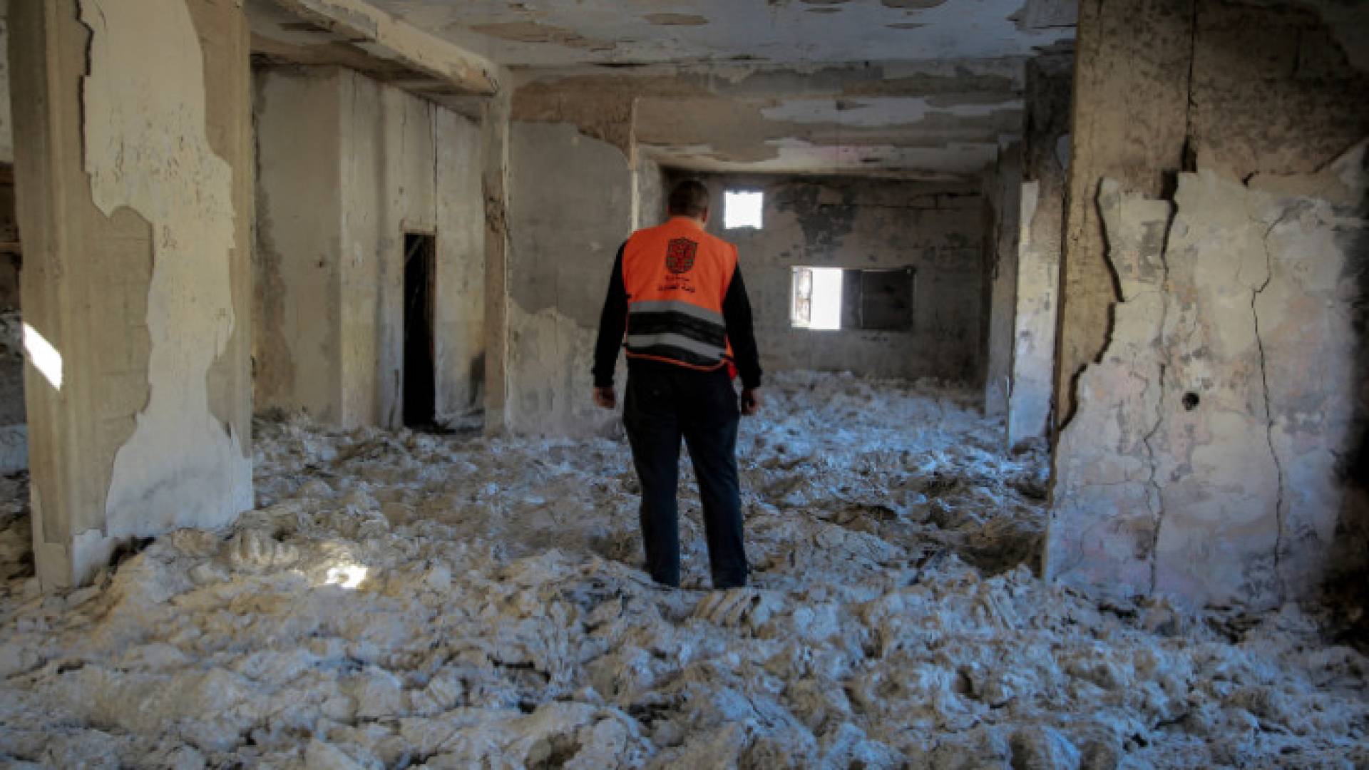 Roya News | Palestinian Civil Defense pleads for rescue equipment