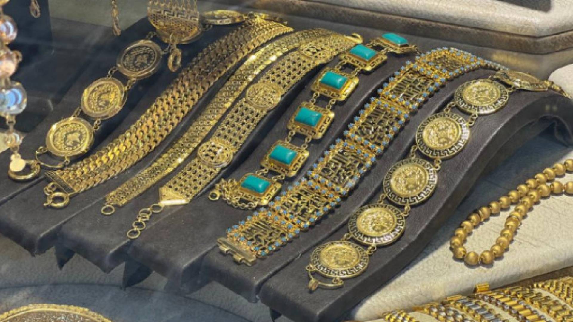 Roya News | Gold prices in Jordan