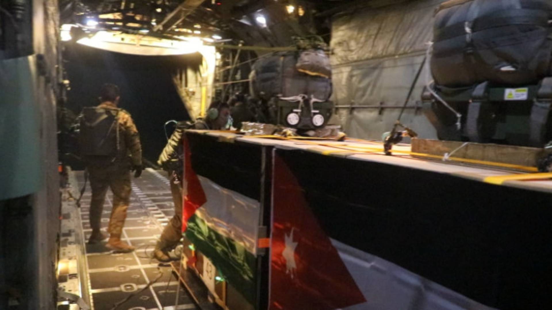 Roya News | PHOTOS - Armed Forces carry out 12th medical airdrop ...