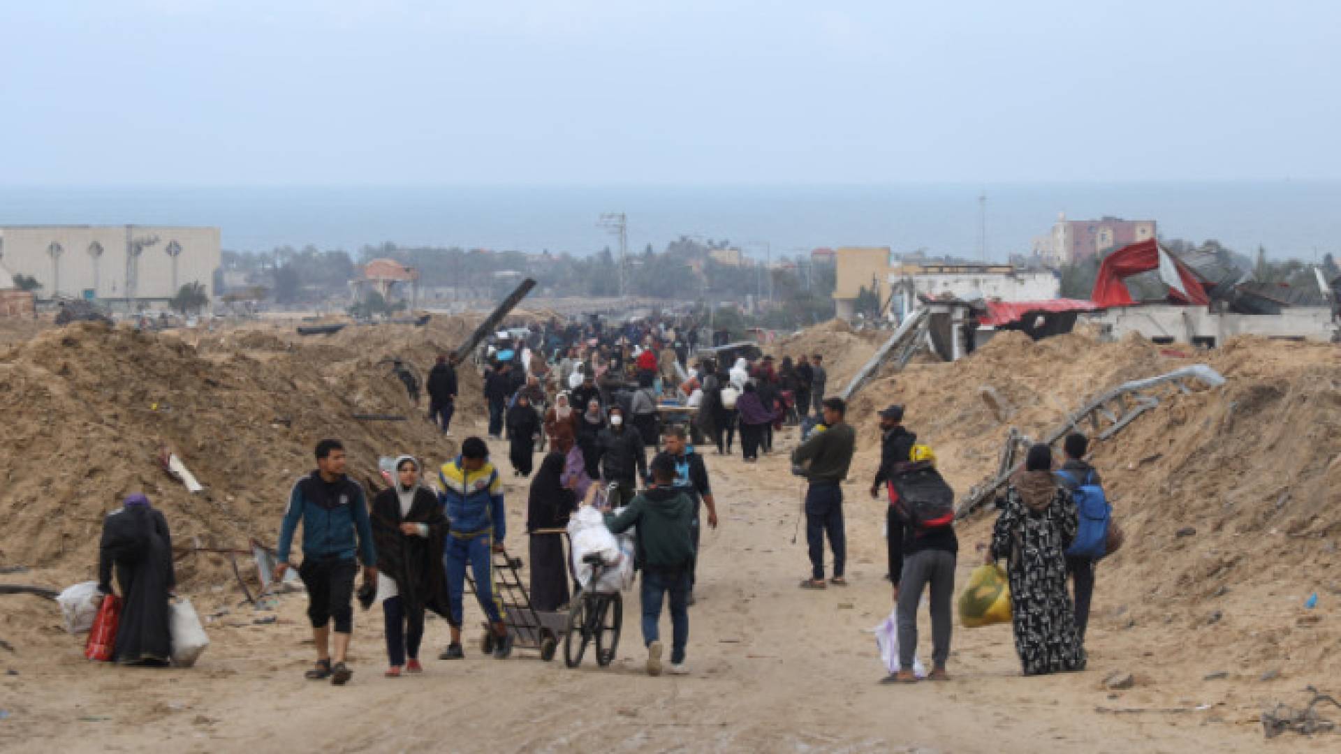 Roya News | 'Building temporary aid port off Gaza to take two months ...