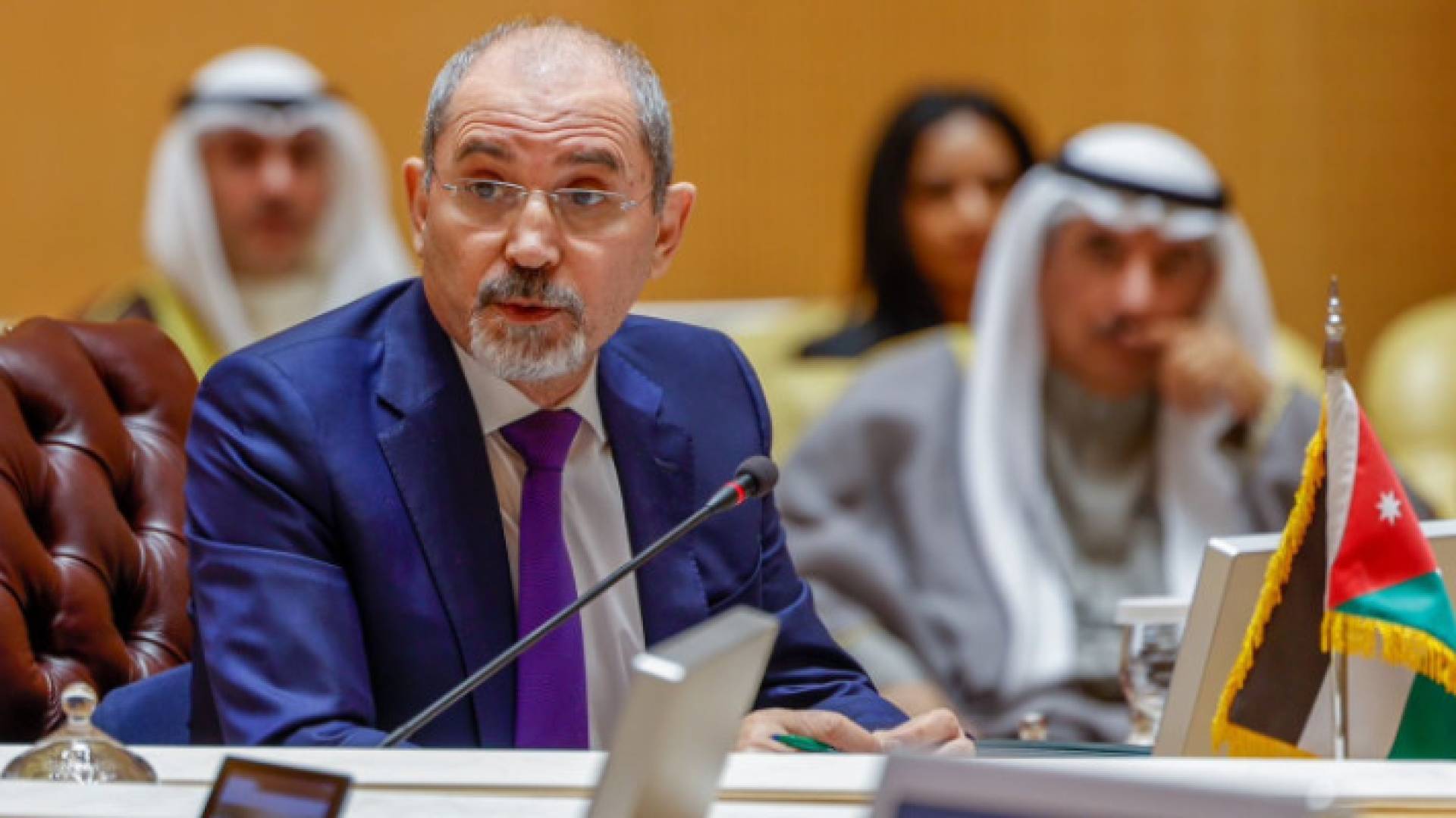 Roya News | Jordanian, Egyptian, French Foreign Ministers convene on ...