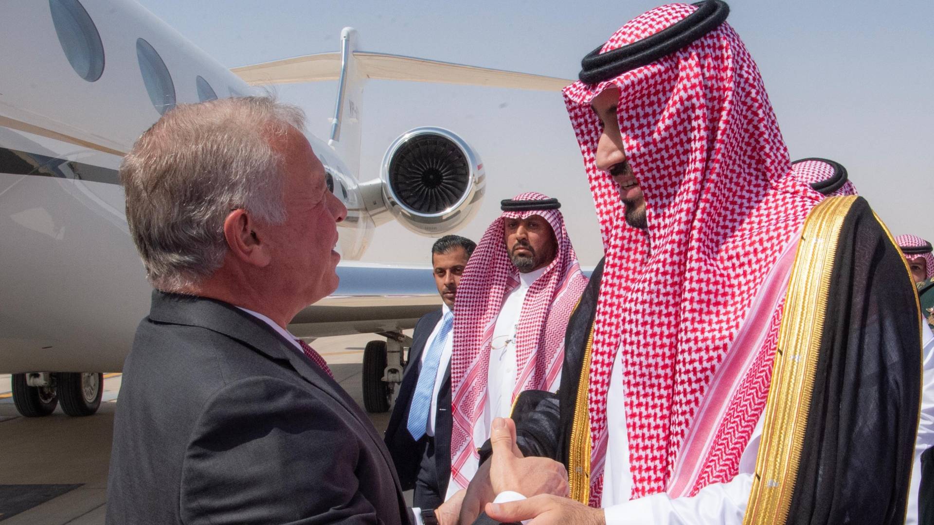 Roya News | Saudi Crown Prince welcomes King, Crown Prince in Riyadh