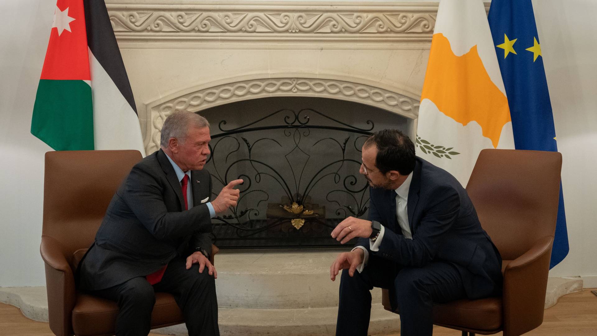 Roya News | King meets Cyprus president in Nicosia