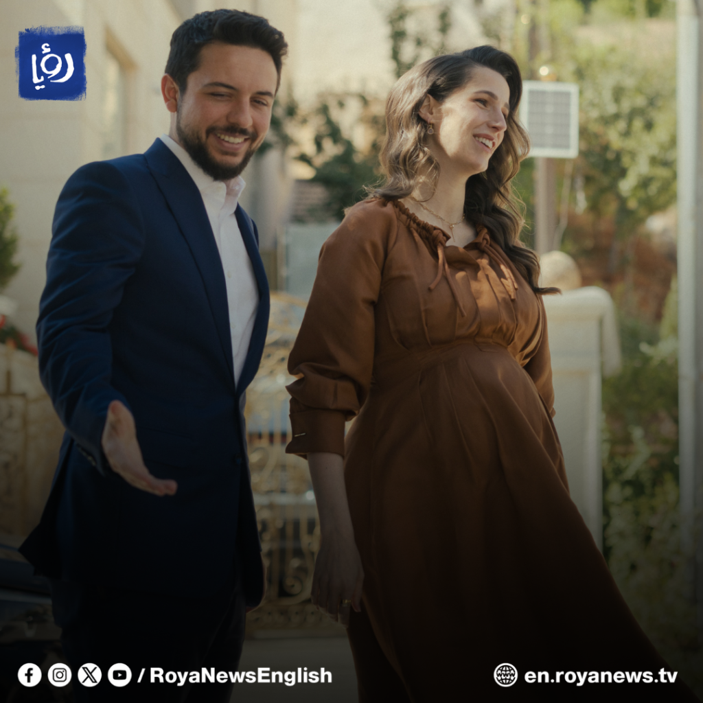 Roya News | Crown Prince, Princess Rajwa visit digital content company